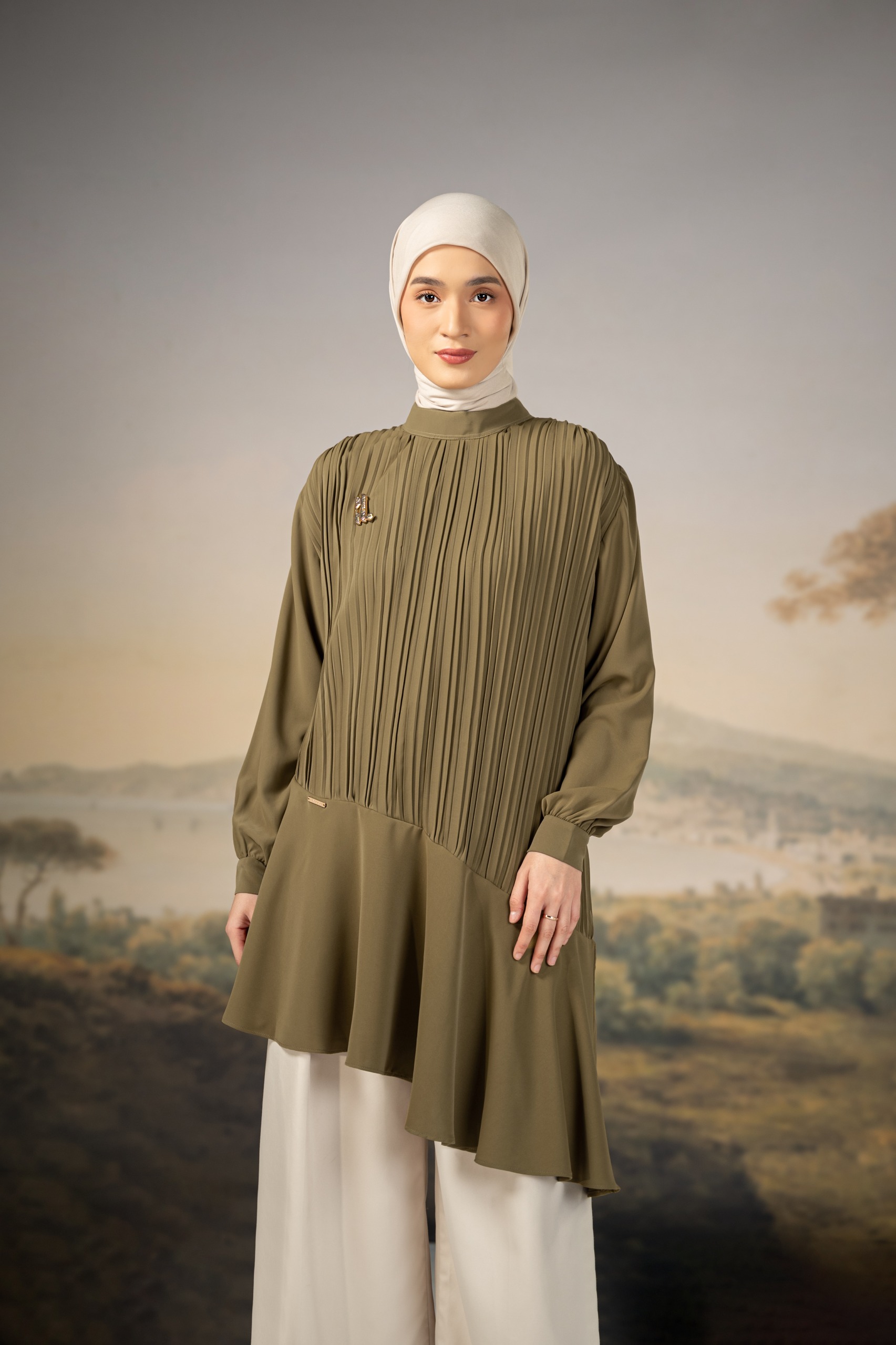 6 Inspirasi Earth Tone Outfit ala Heylocal, Lebih Catchy dan Modis