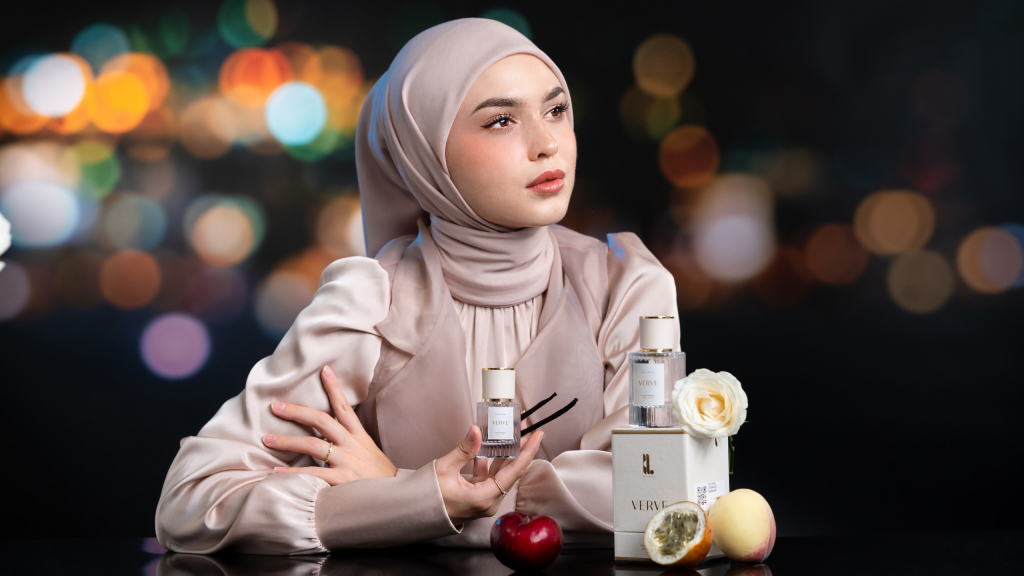 Rekomendasi Parfum Wanita yang Cocok untuk ke Kantor!